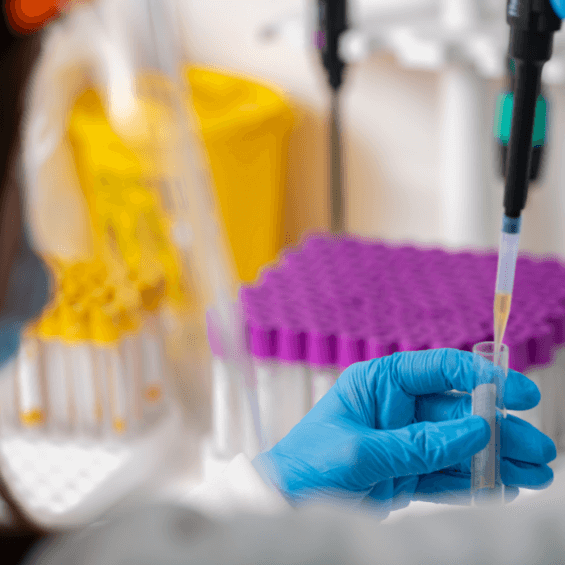 Services de production de thérapies cellulaires et géniques